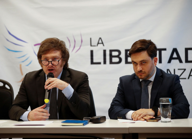Fiscal federal imputa a Milei y a Marra luego de la denuncia de Alberto ...